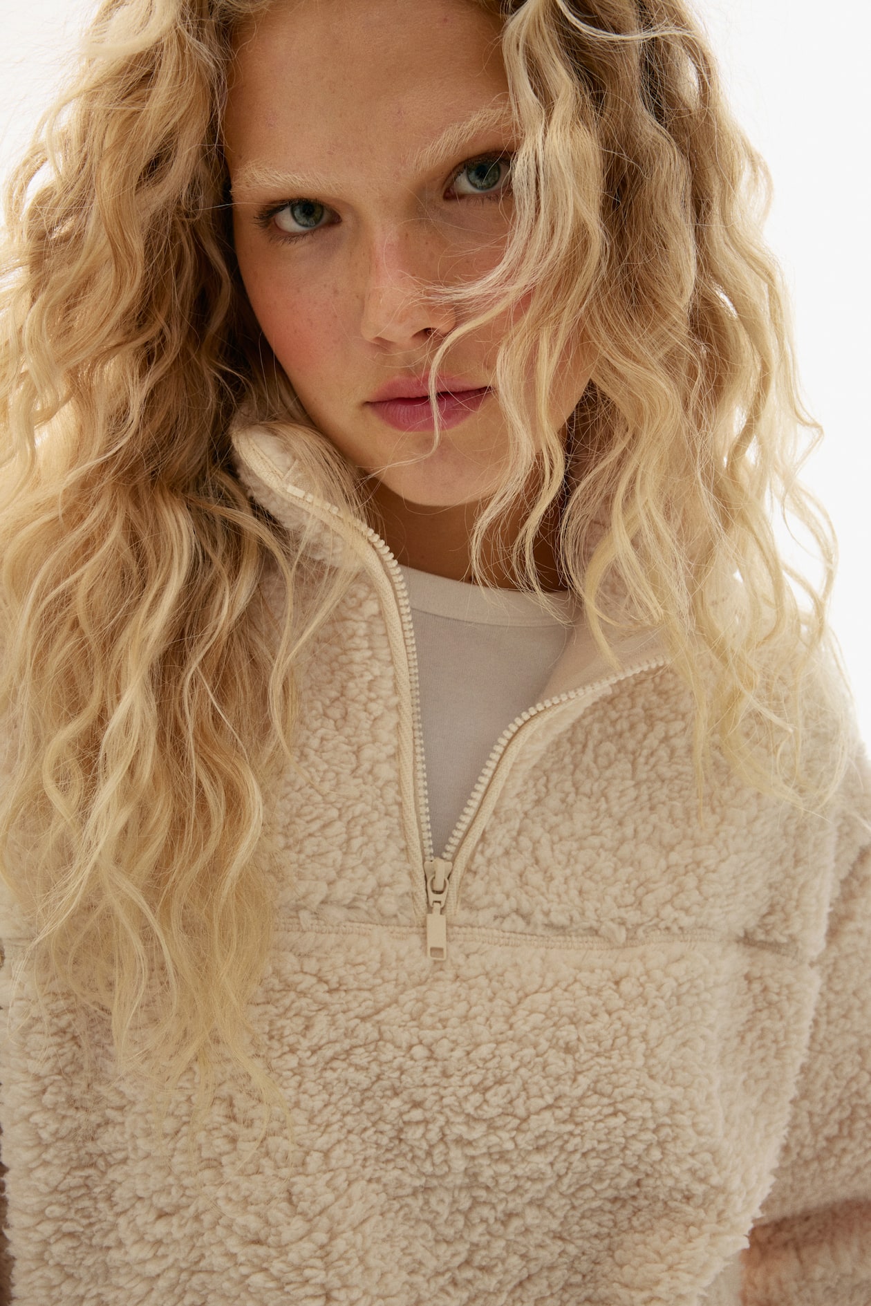 Zip-top teddy sweatshirt - Light beige - Ladies | H&M GB