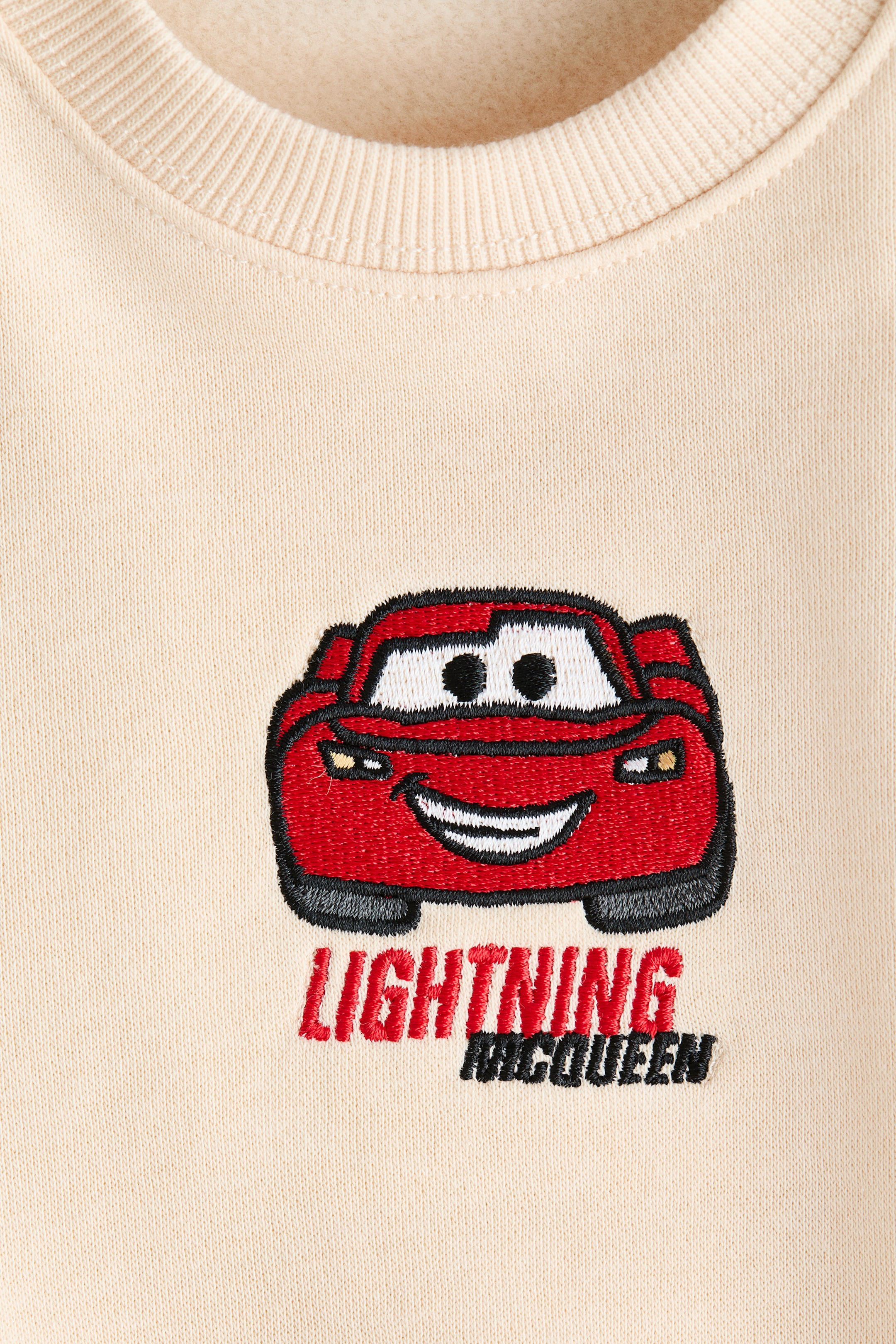 Printed sweatshirt - Light beige/Cars - Kids | H&M IN