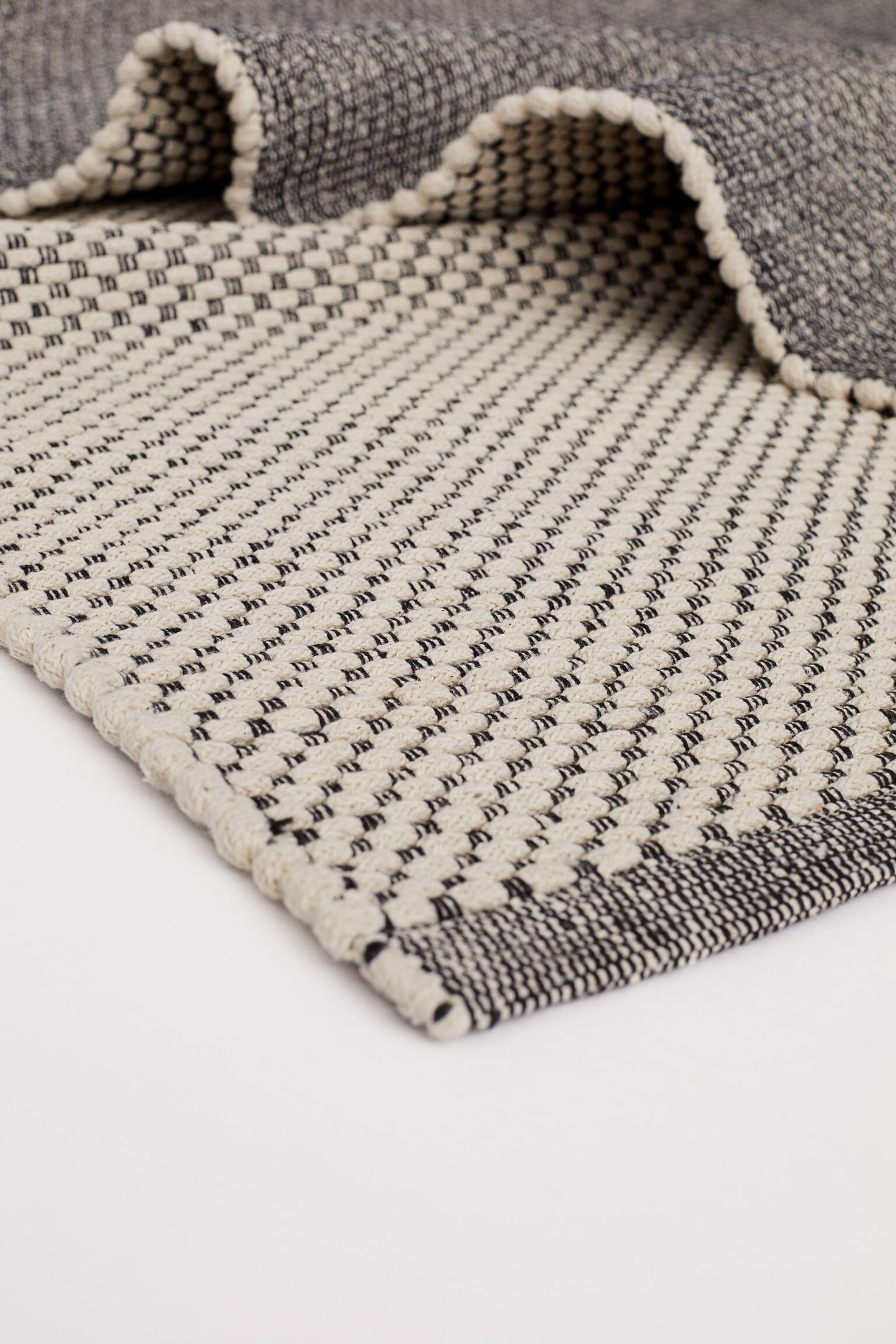 Patterned cotton rug - Natural white/Black - Home All | H&M GB
