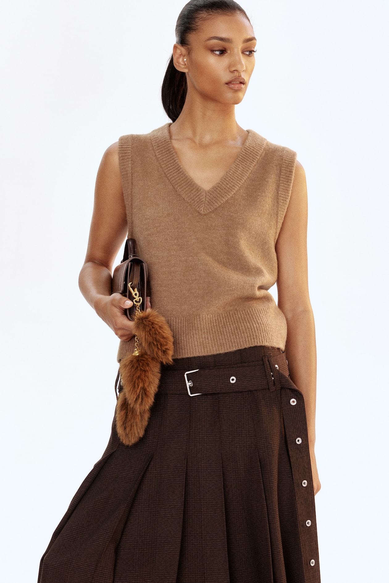 Women's Dark beige Short sweater vest | H&M IN