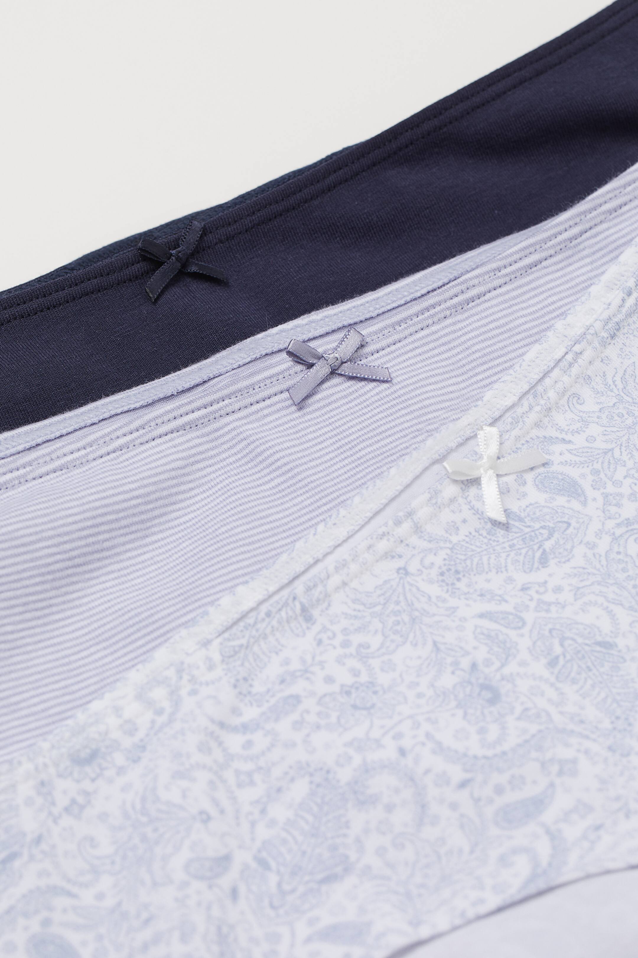 7-pack Hipster Briefs - Light blue/paisley-patterned - Ladies | H&M US