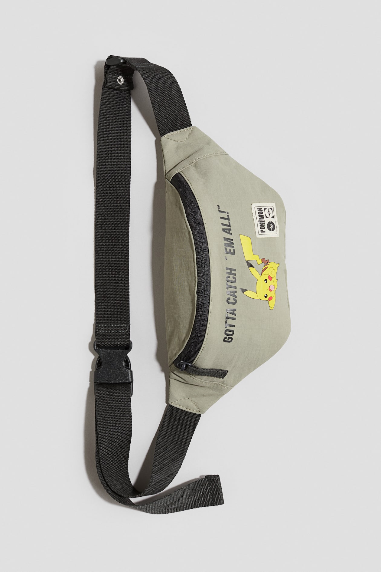 Light khaki green/Pokémon Print-motif crossbody bag for kids | H&M GB