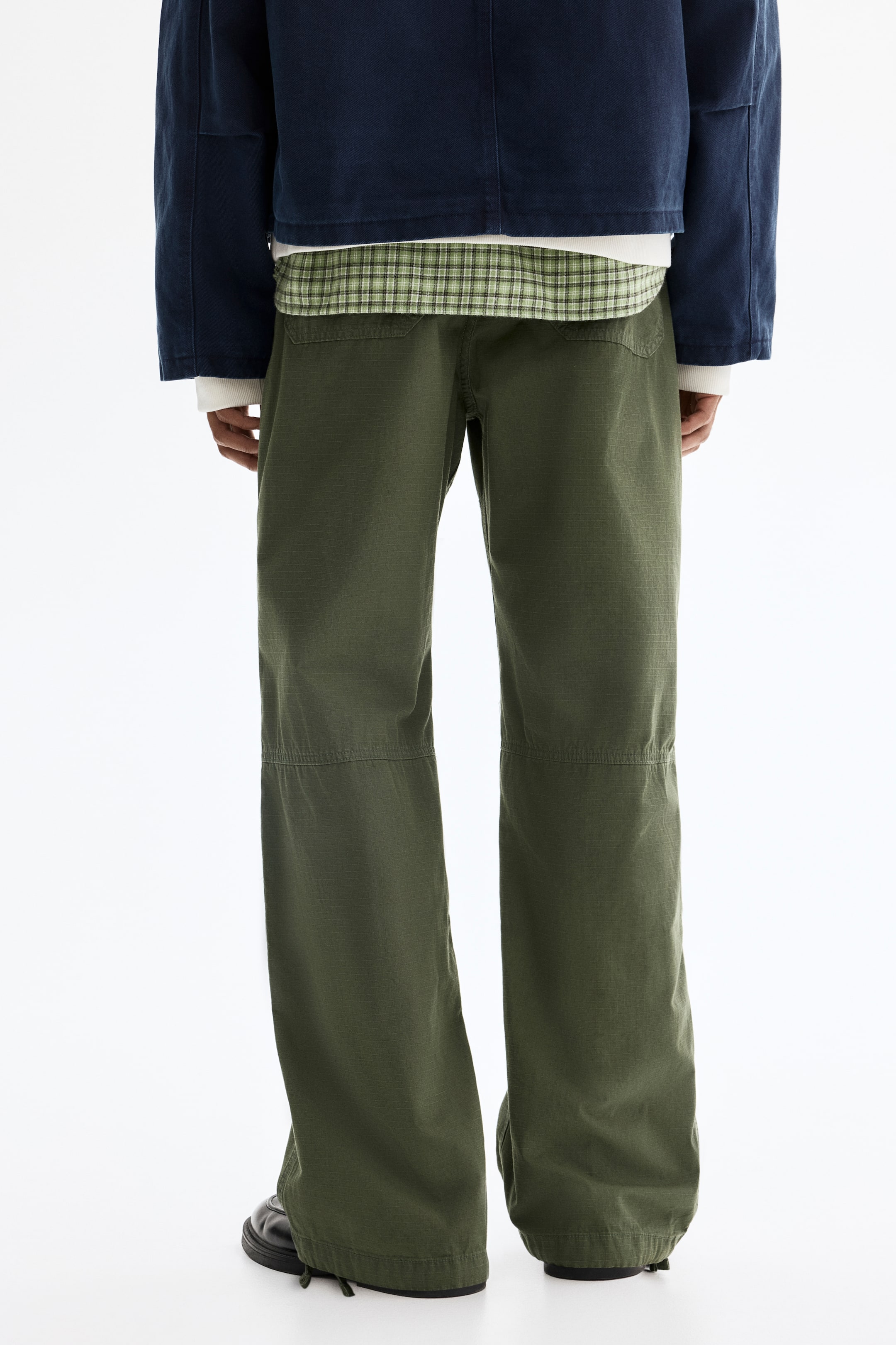 Relaxed Fit Trousers - Khaki green - Men | H&M SG