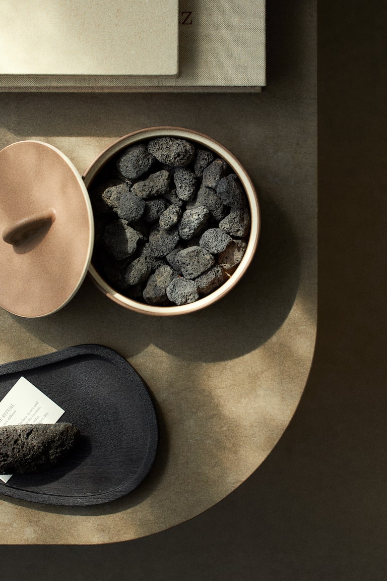 Lava-stone diffuser - Beige/Incense Ritual - Home All | H&M GB