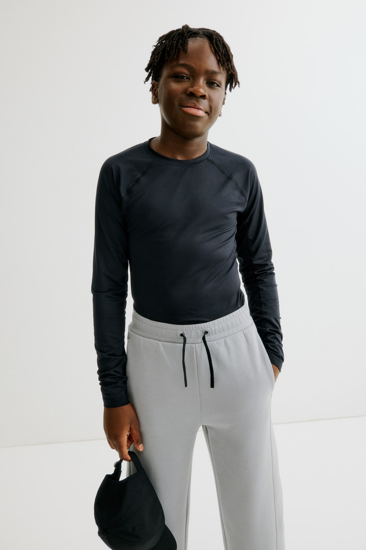 Black Slim Fit Sports top with DryMove™ for kids | H&M GB