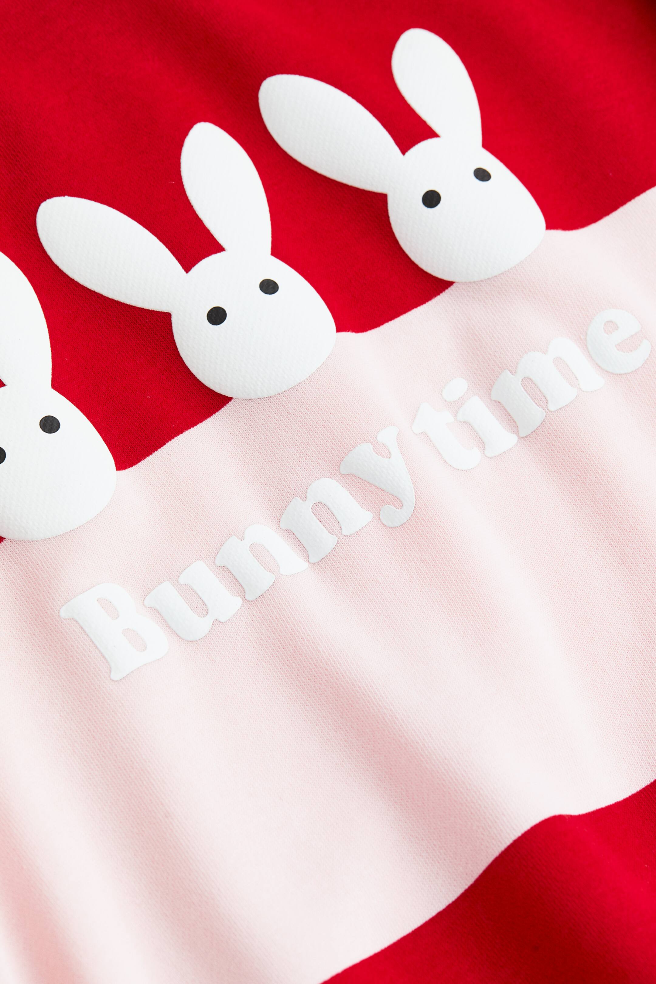 Motif-detail sweatshirt - Red/rabbits - Ladies | H&M PH