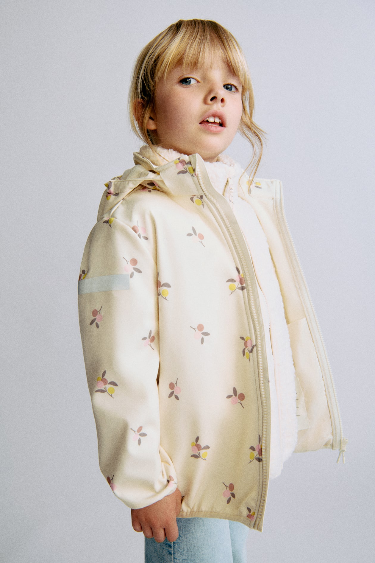 Cream/berries Water-resistant Softshell Jacket for kids | H&M US