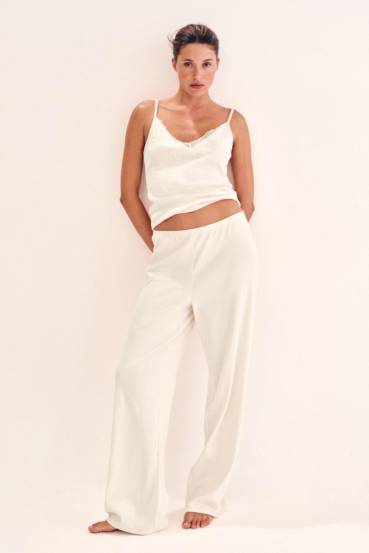 Lace-trimmed ribbed pyjamas - Cream - Ladies | H&M IN