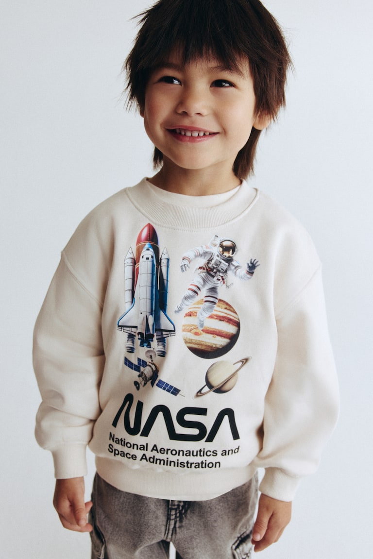 Light beige/NASA Printed Sweatshirt for kids | H&M US