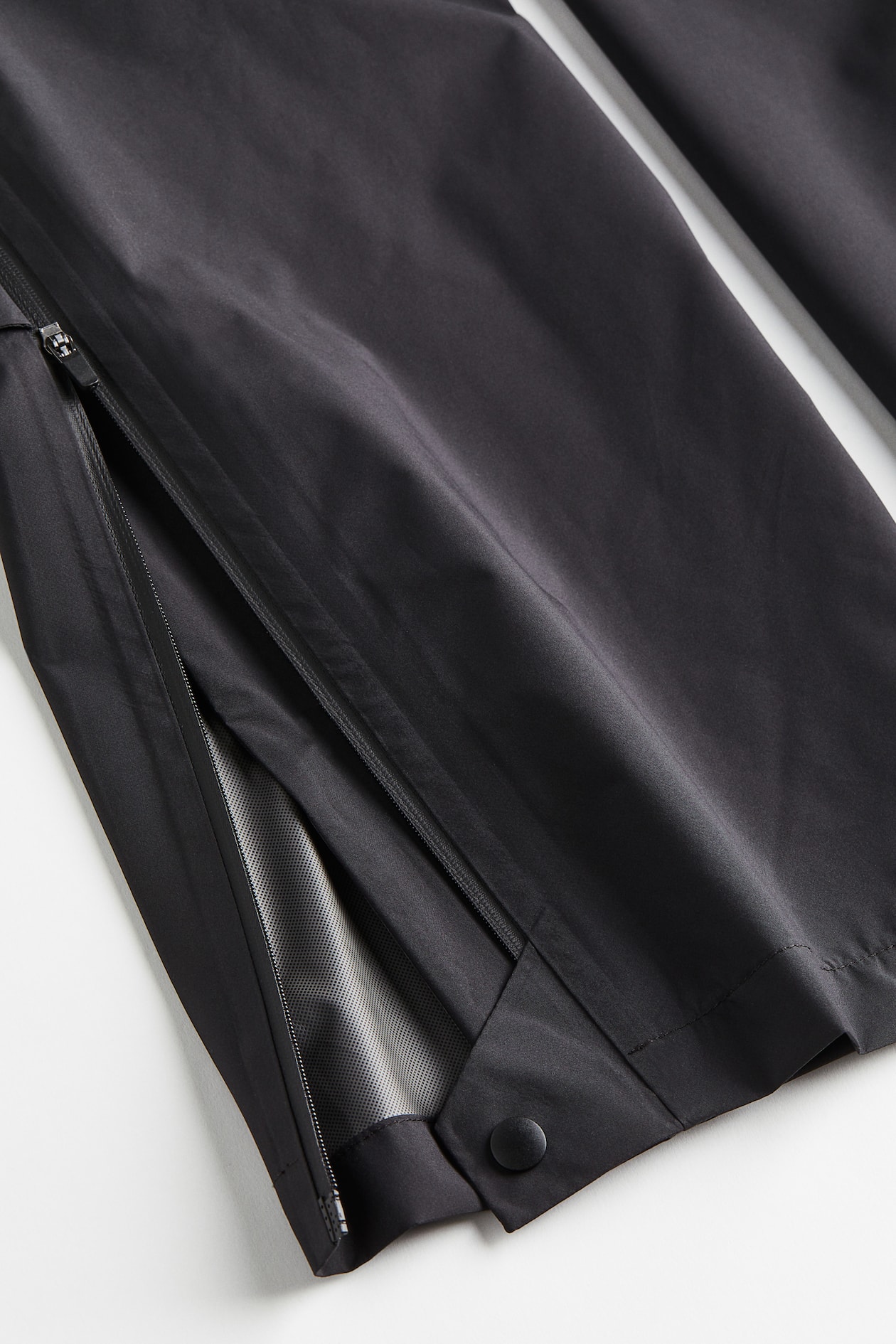 StormMove™ Shell trousers - Black - Ladies | H&M GB