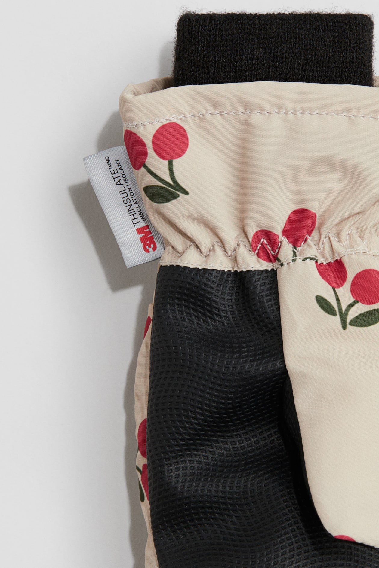 Water-Repellent Padded Mittens - Light beige/cherries - Kids | H&M US