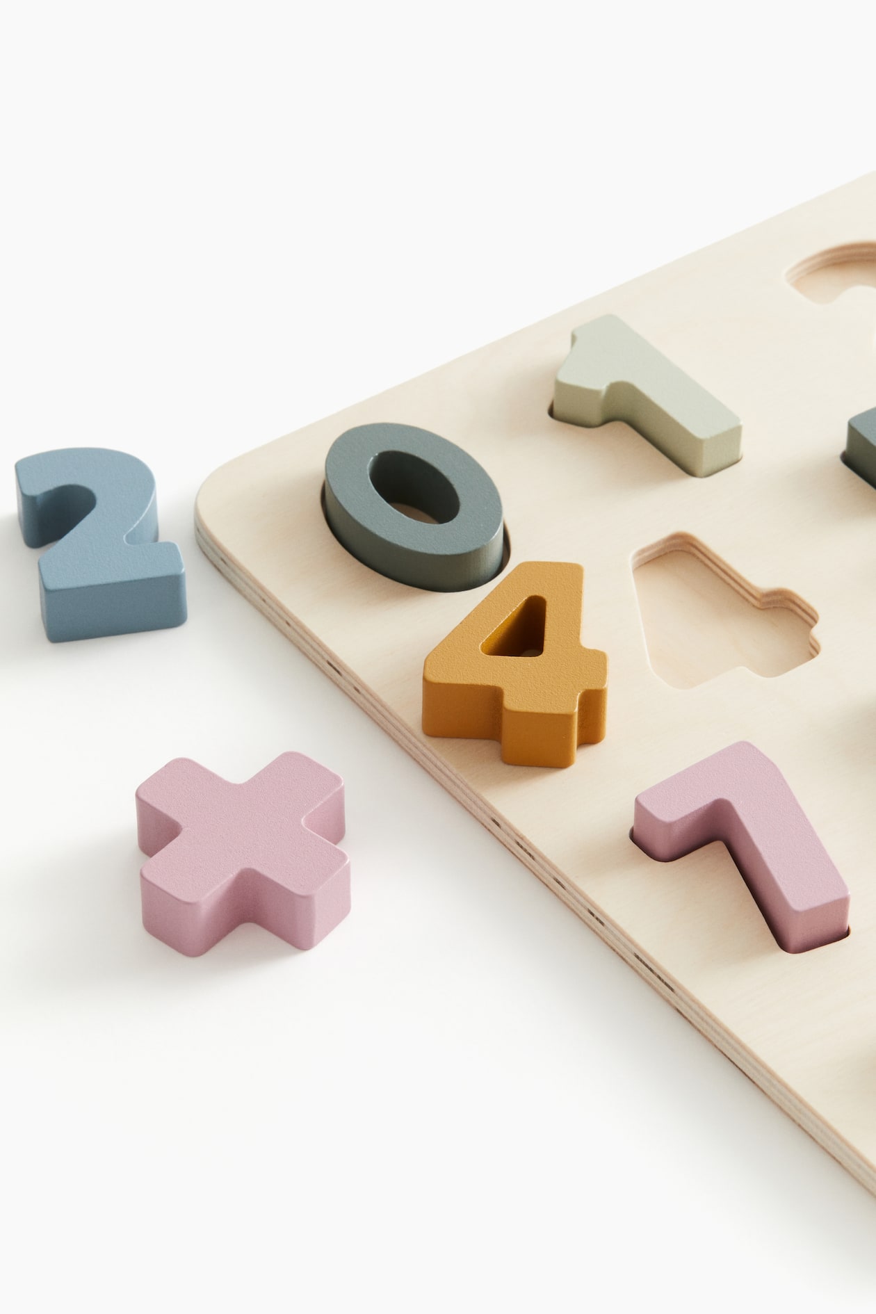 Beige/Numbers Children's wooden puzzle at H&M Home | H&M GB