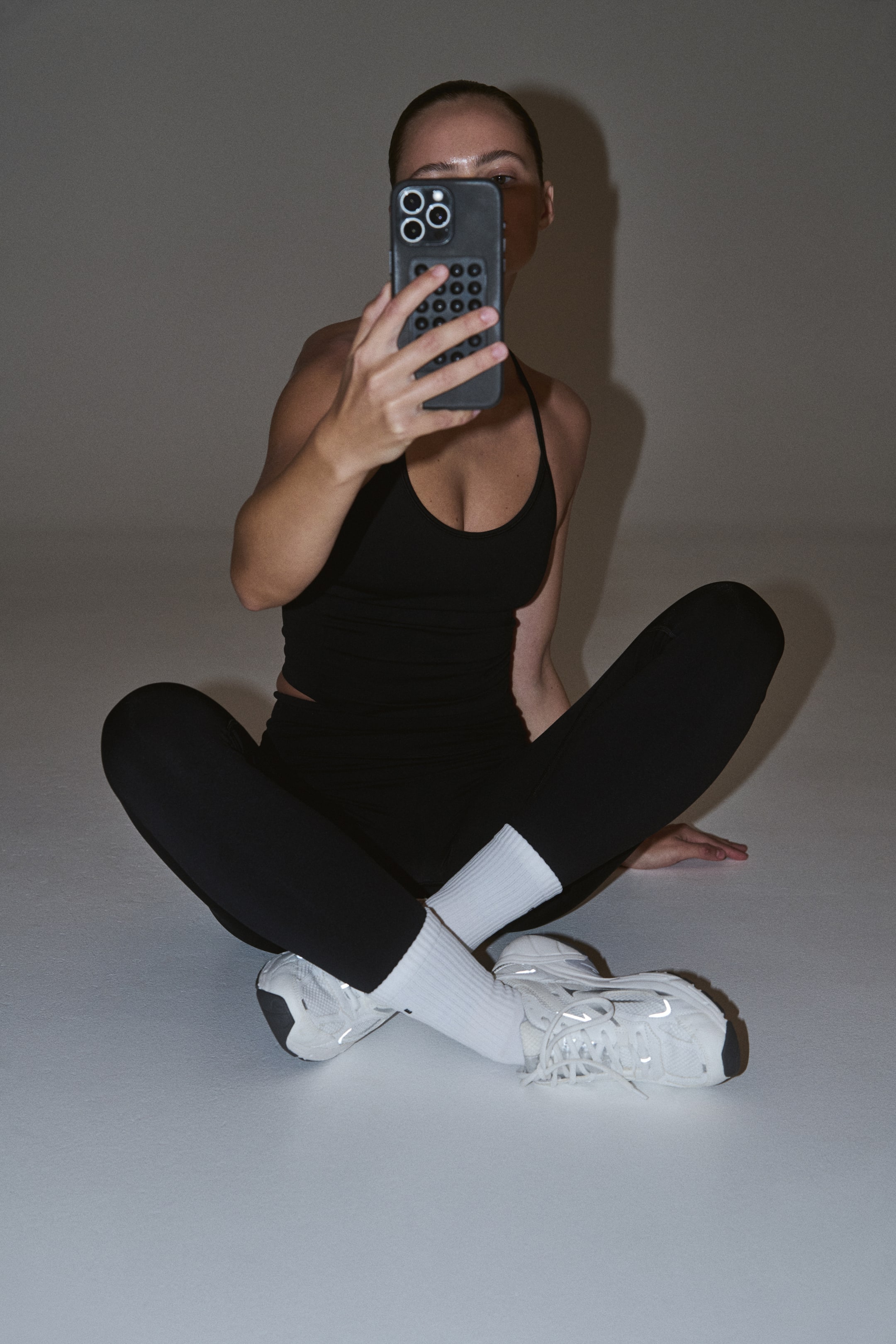 Women's Black Seamless Sports Top with DryMove™ | H&M CA