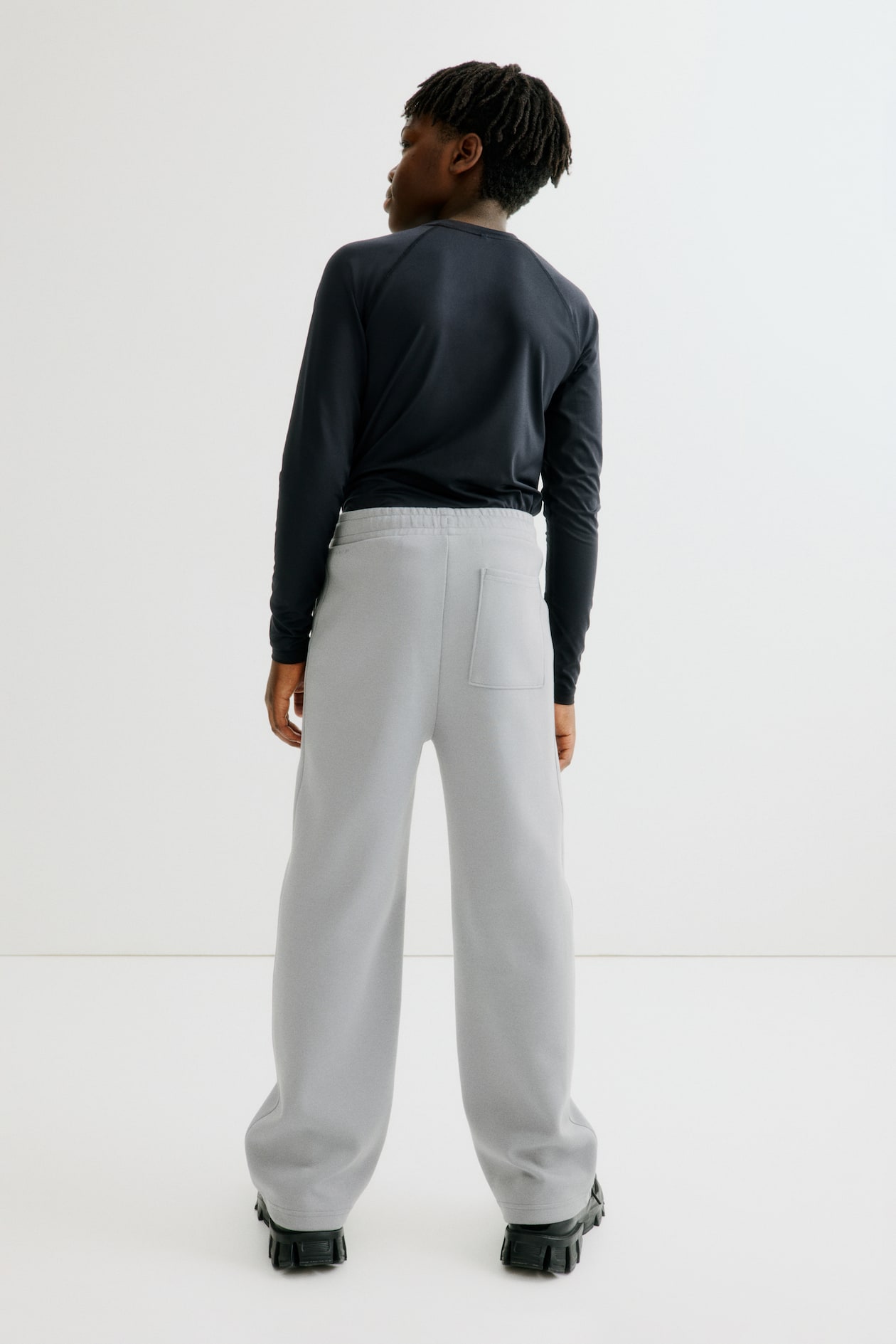 Black Slim Fit Sports top with DryMove™ for kids | H&M GB