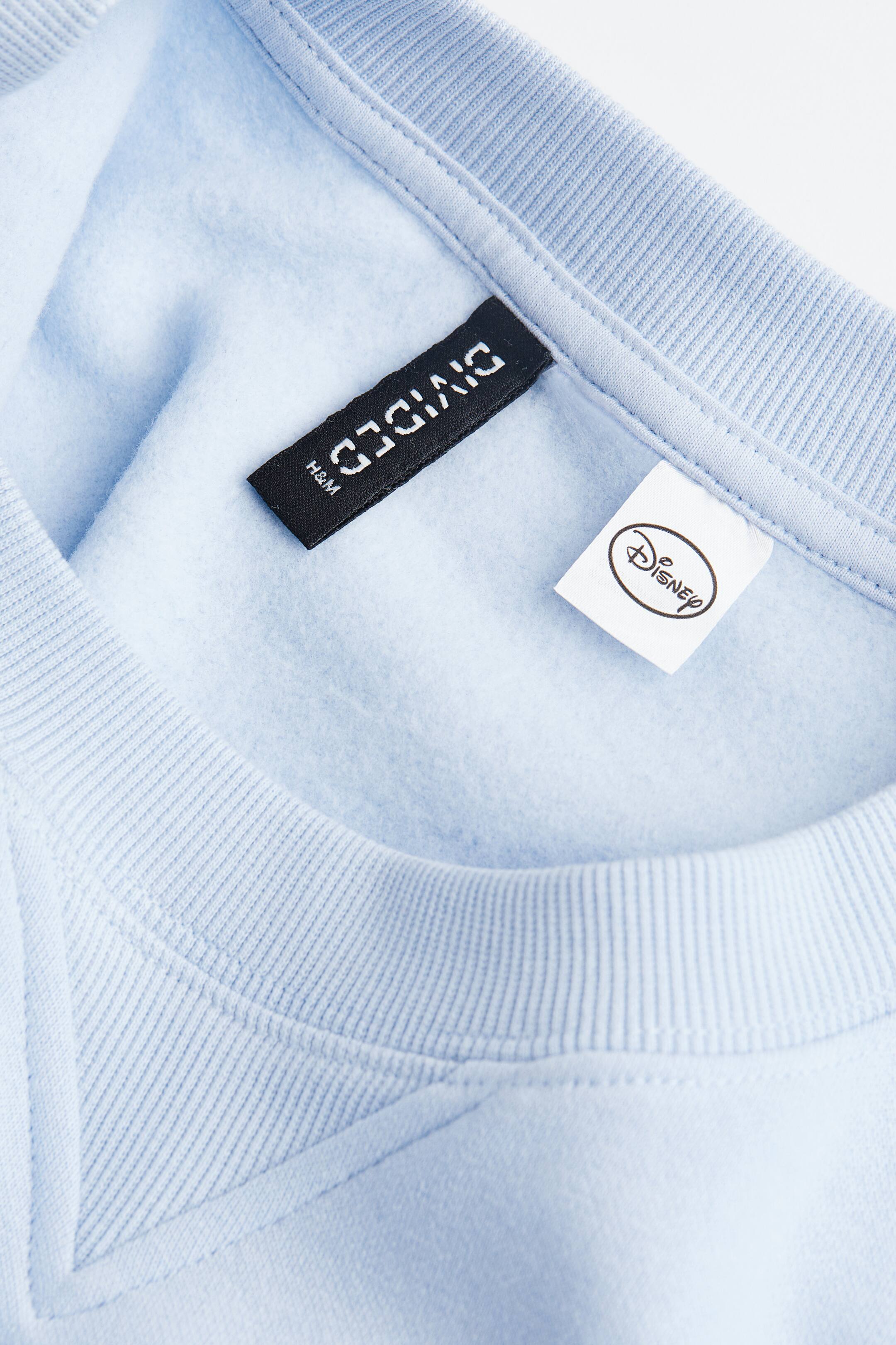 H&M+ Sweatshirt med tryk - Rund hals - Langærmet - Lyseblå/Bambi - DAME ...