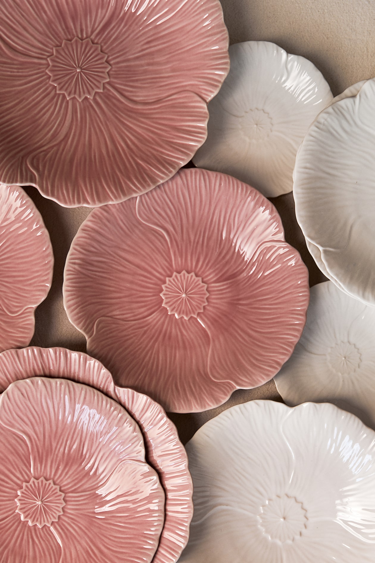 Pink Stoneware Serving Plate at H&M Home | H&M US