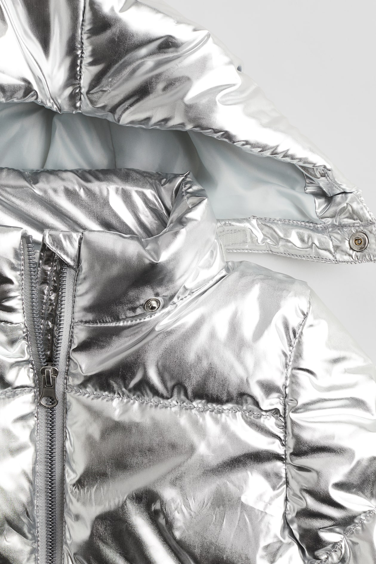 Silver-colored Shimmery Puffer Jacket for kids | H&M US
