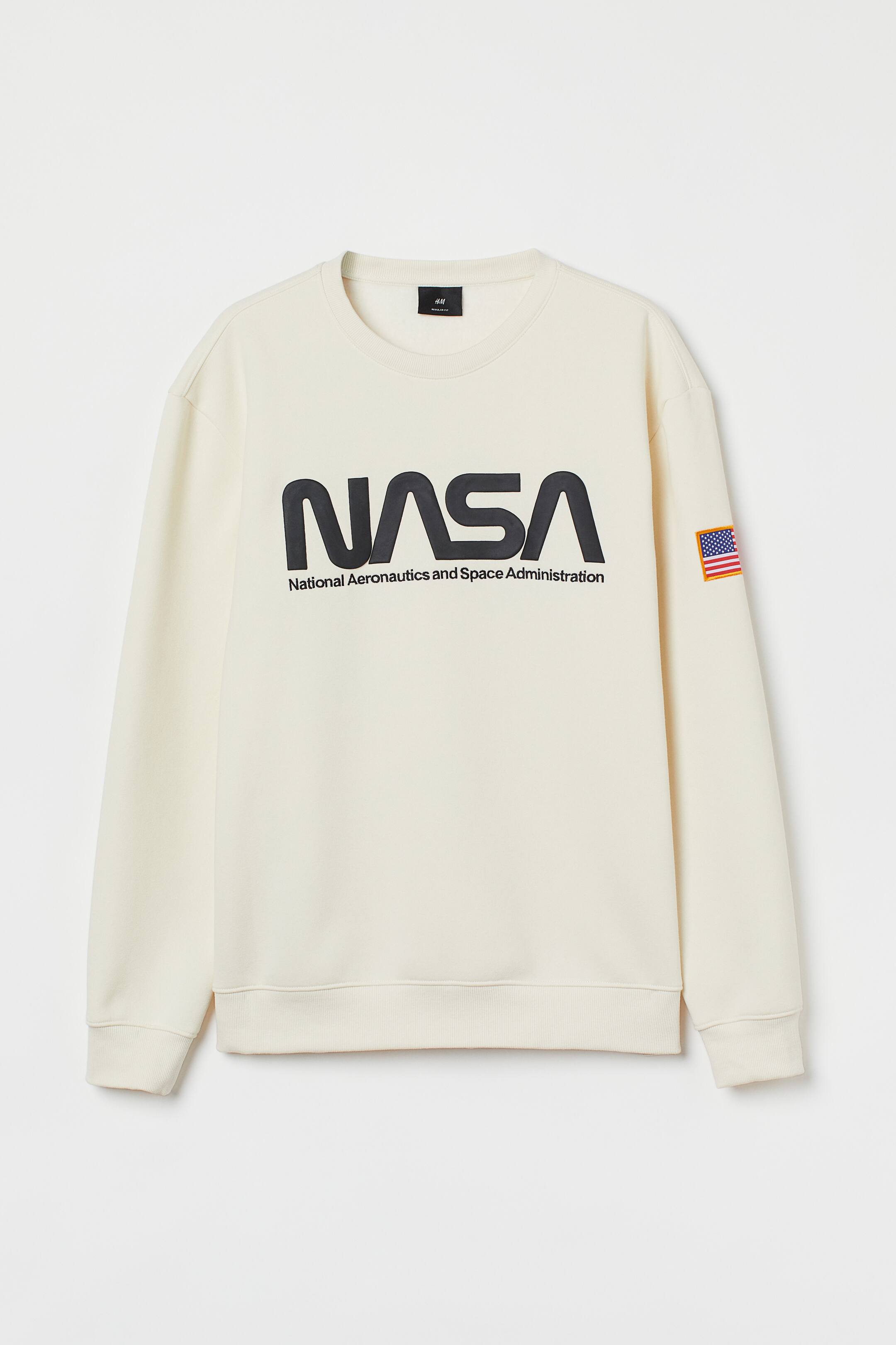 Printed sweatshirt - Round neck - Long sleeve - Natural white/NASA - Men | H&M GB