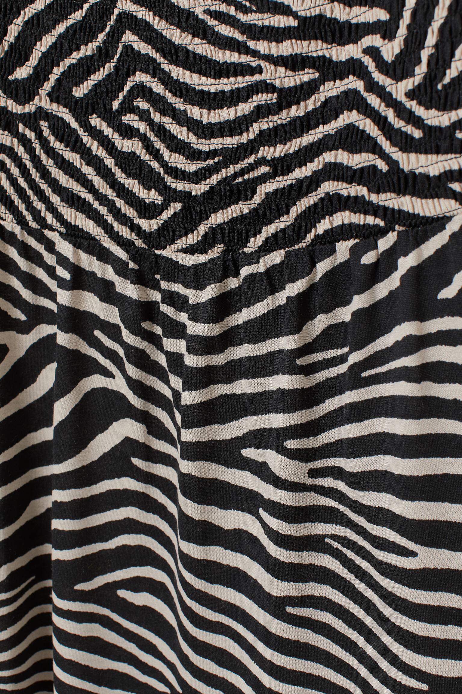 MAMA Off-the-shoulder Top - Short sleeve - Light beige/zebra print ...