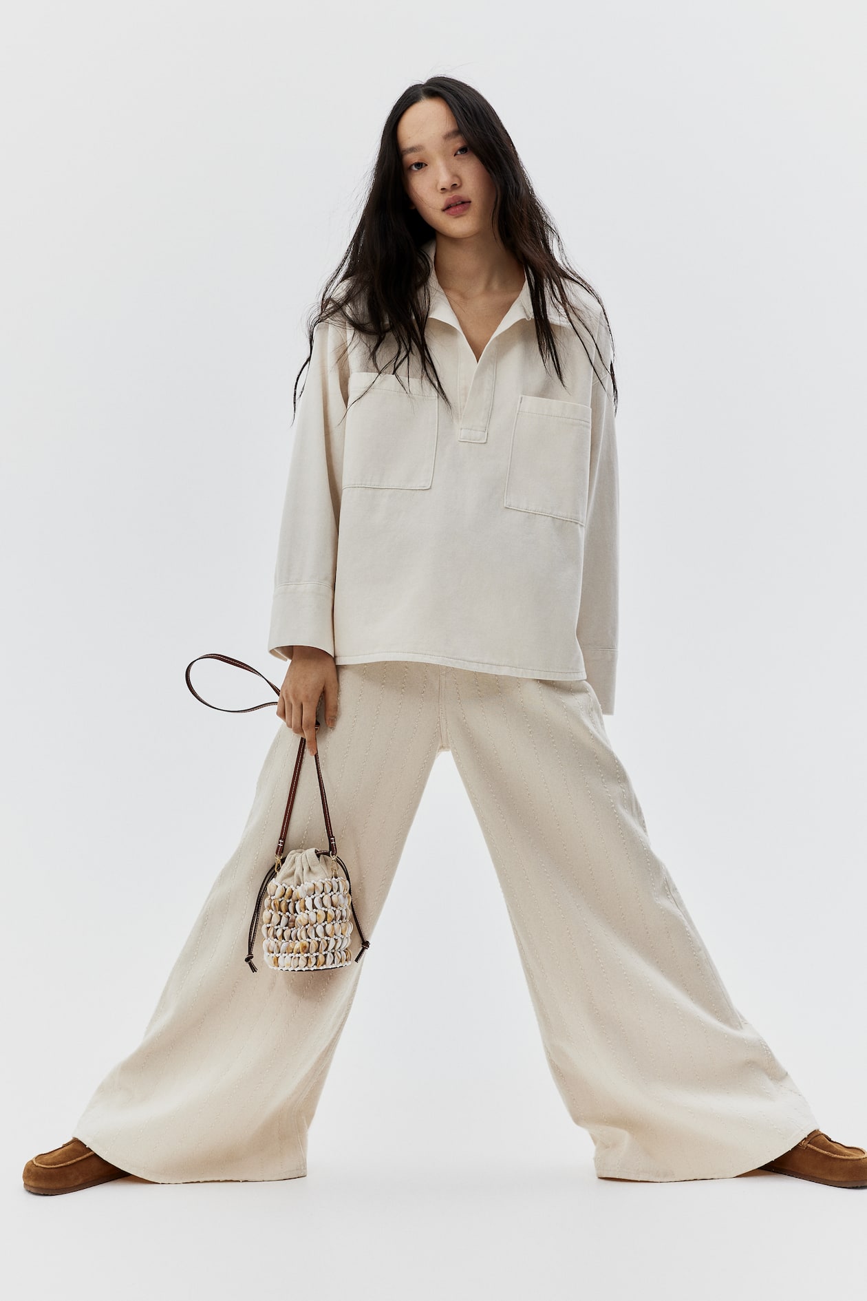 Oversized popover denim shirt - White - Ladies | H&M GB