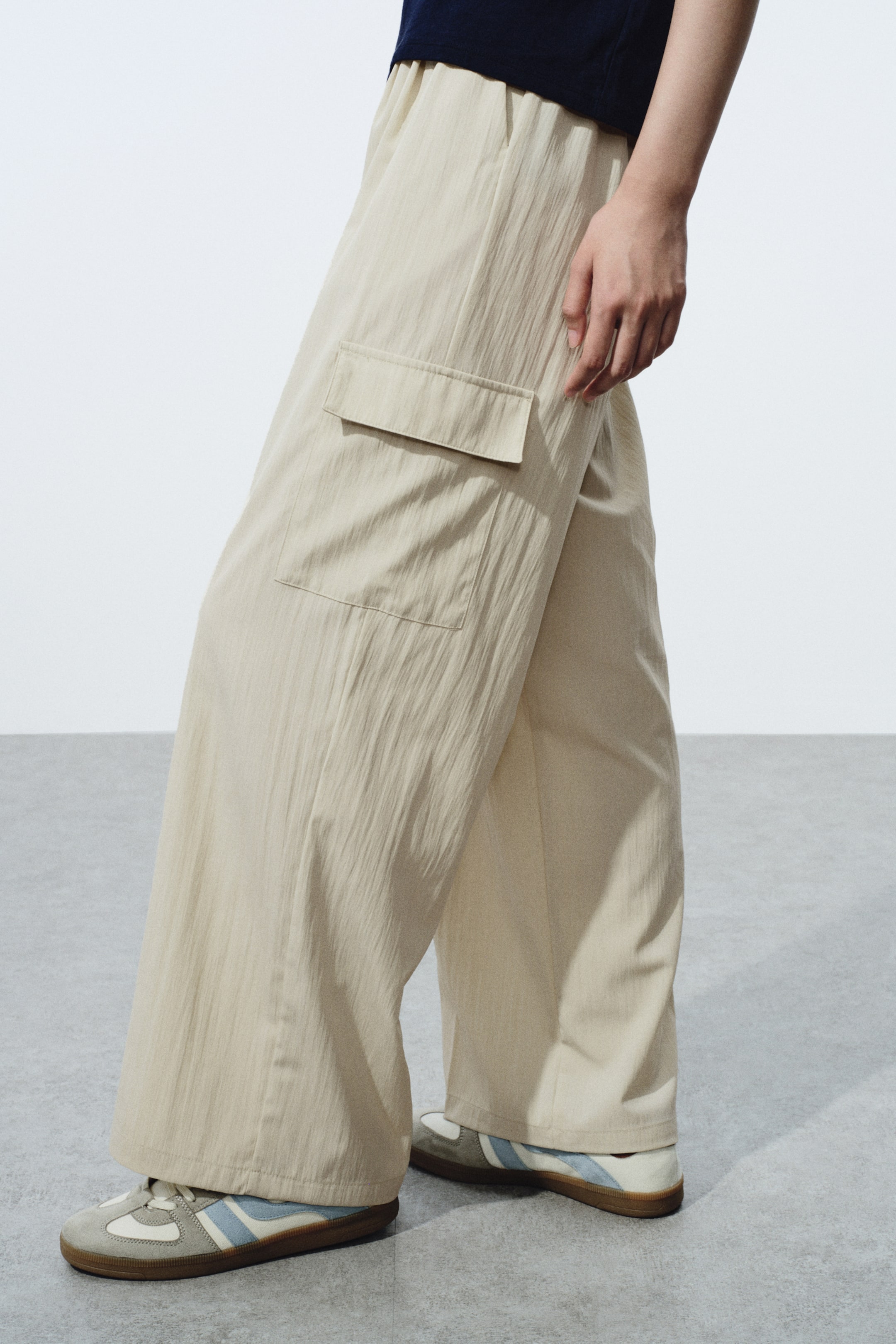 Wide cargo trousers - Light beige - Ladies | H&M SG