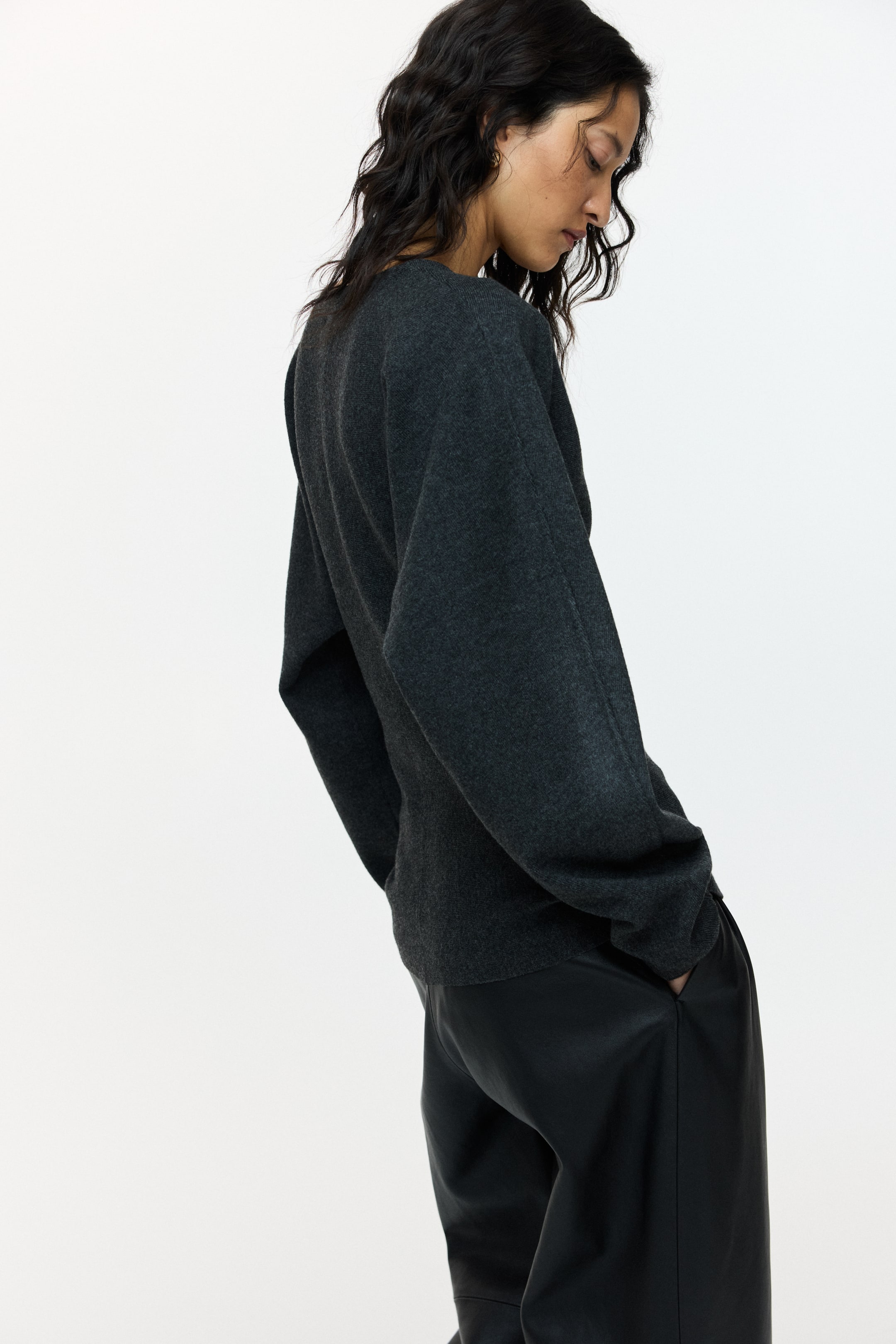 Women's Dark gray Knit V-Neck Top | H&M CA