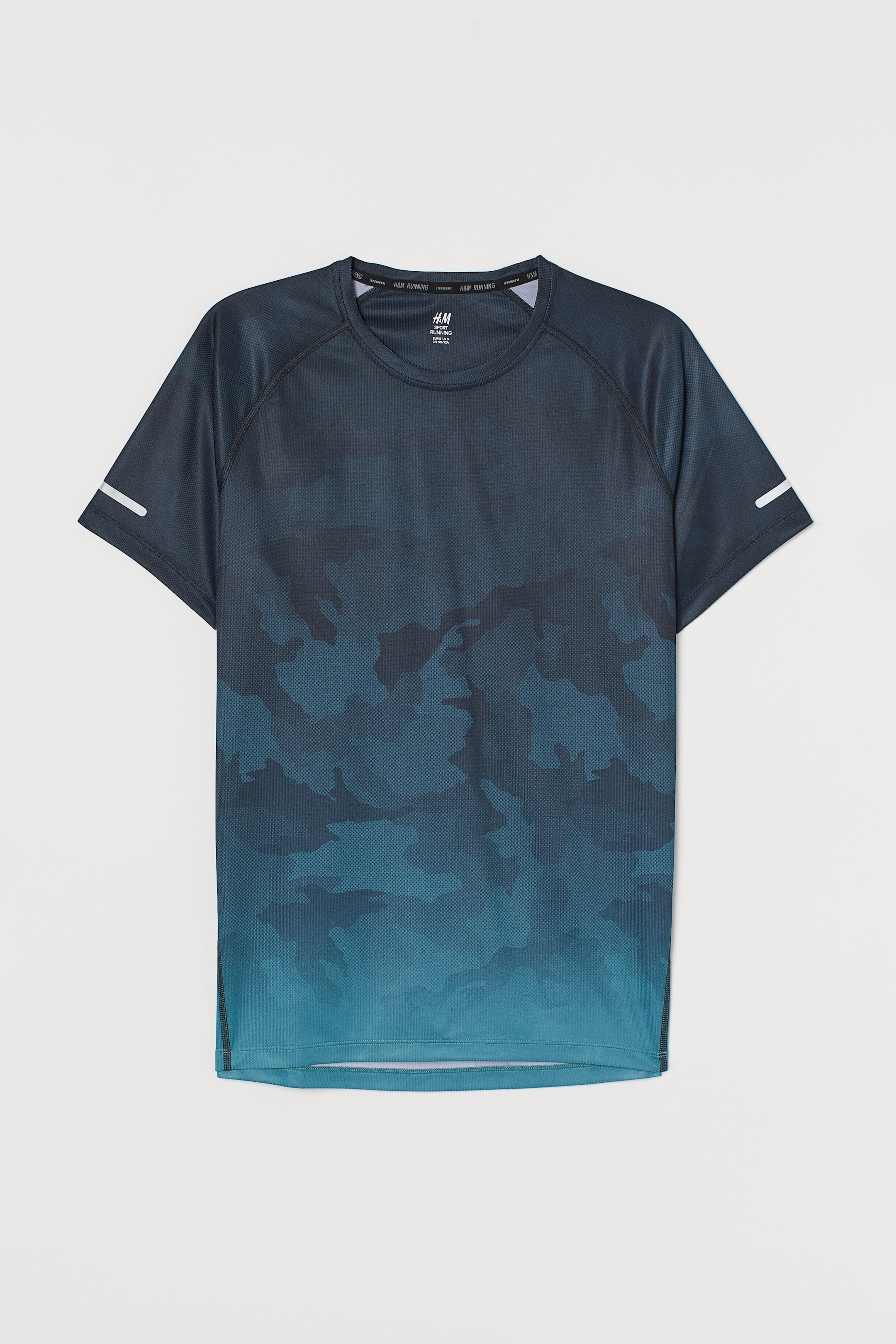 Regular Fit Running Shirt - Dark blue/patterned - Men | H&M CA