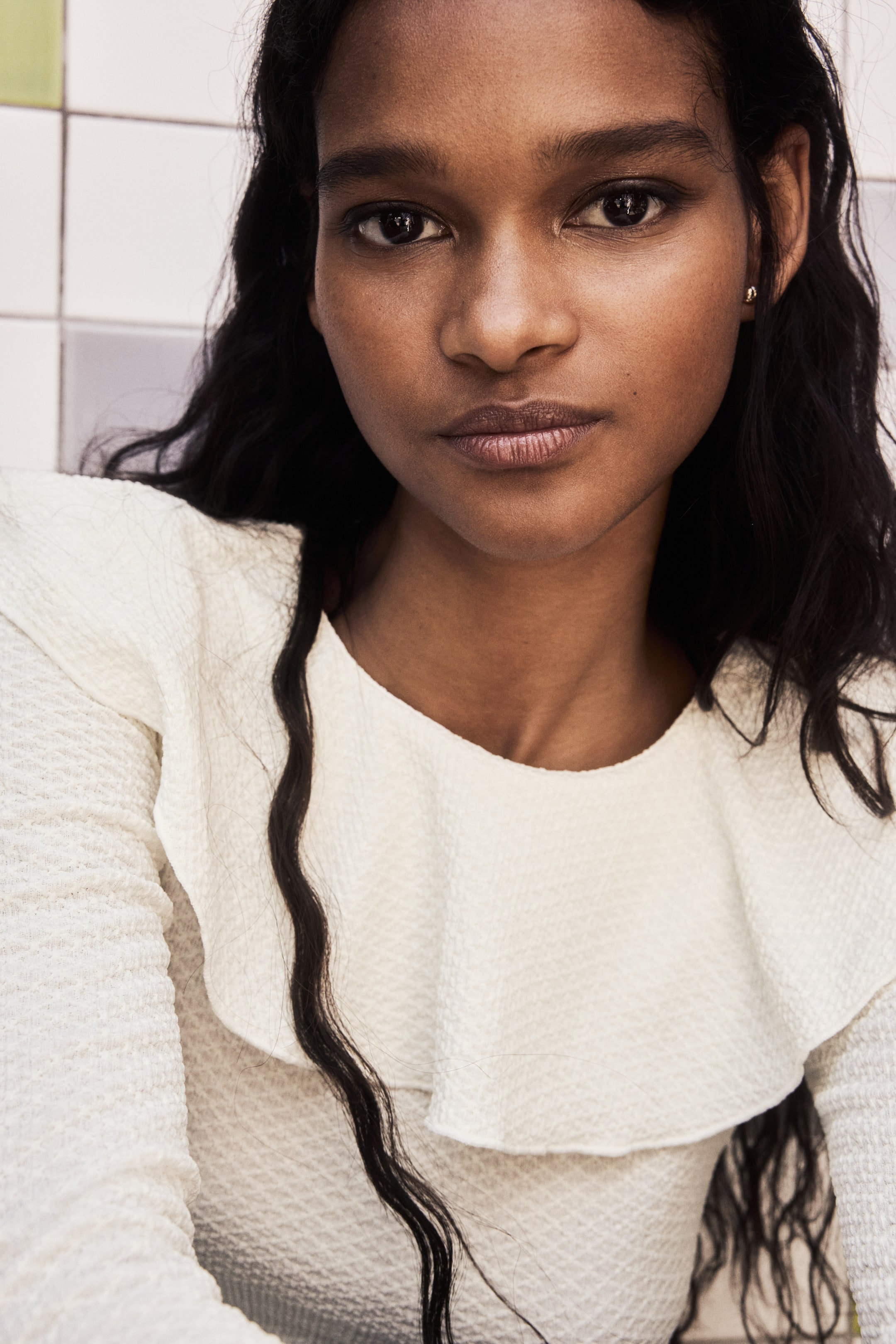 Flounce-trimmed top - Cream - Ladies | H&M IN