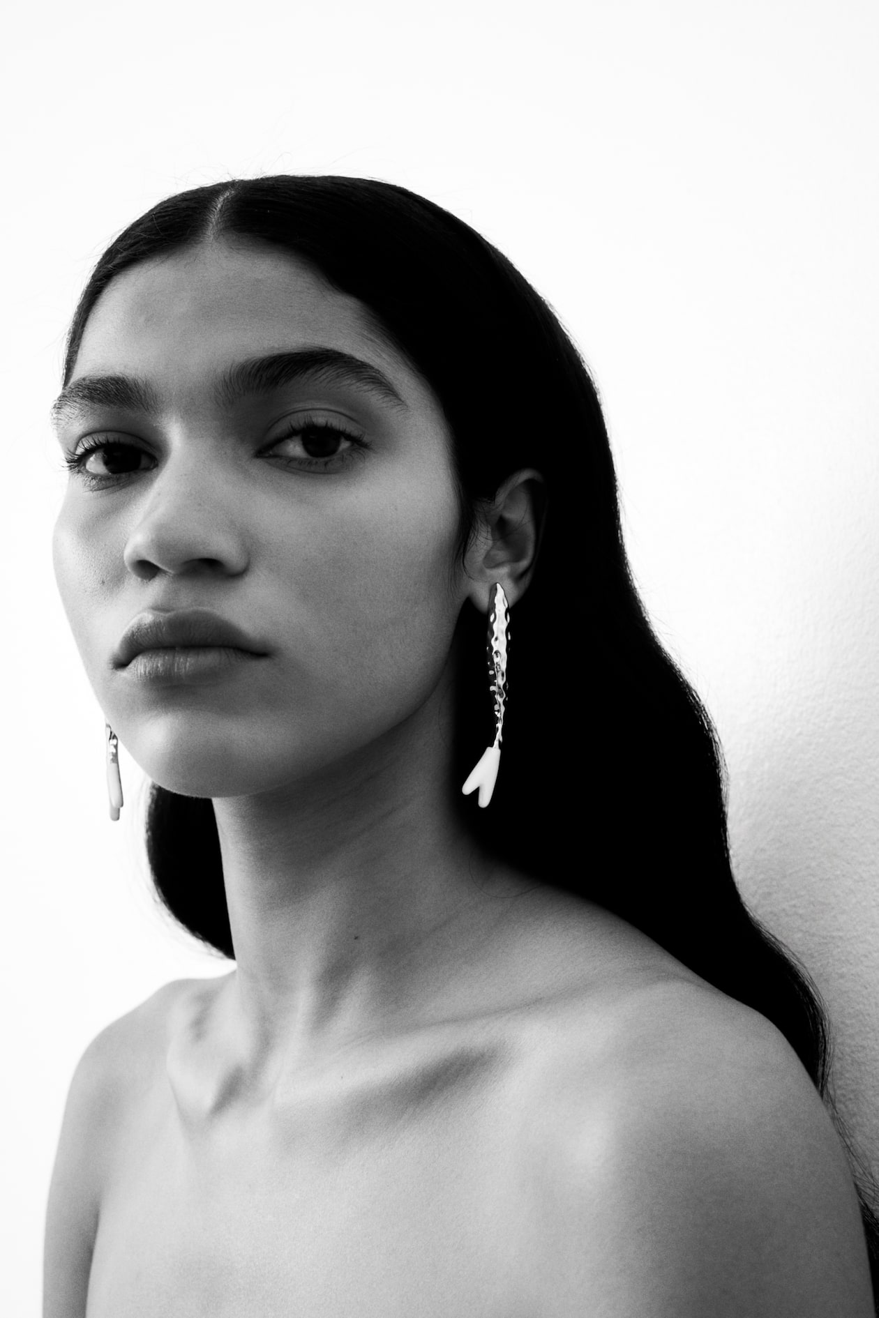 Fish-shaped earrings - Silver-coloured/White - Ladies | H&M SG