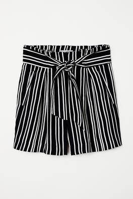 Tailored shorts - Black/Striped - Ladies | H&M GB