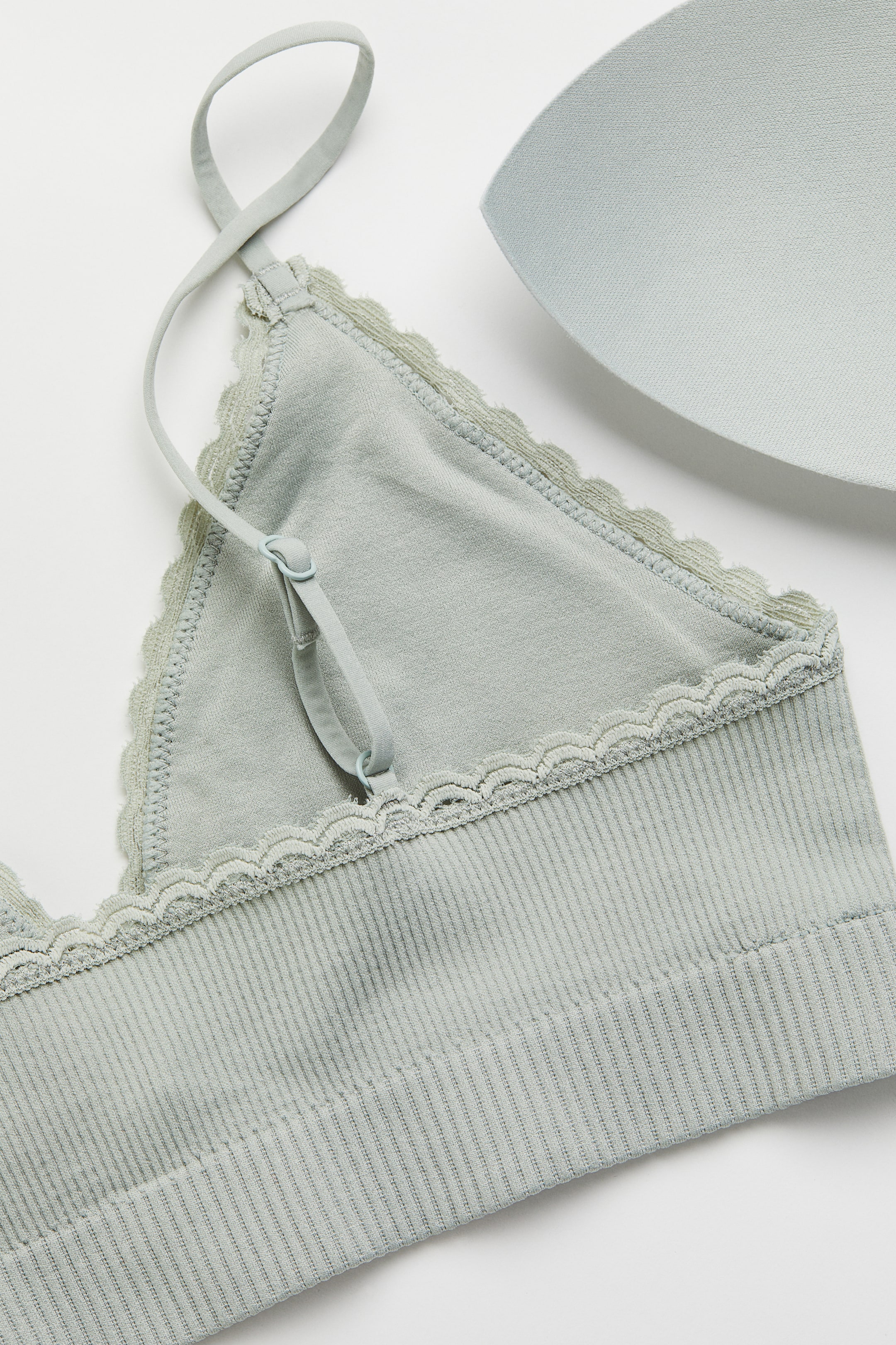 Seamless padded jersey bra - Light sage green - Polyamide - Ladies | H&M IE