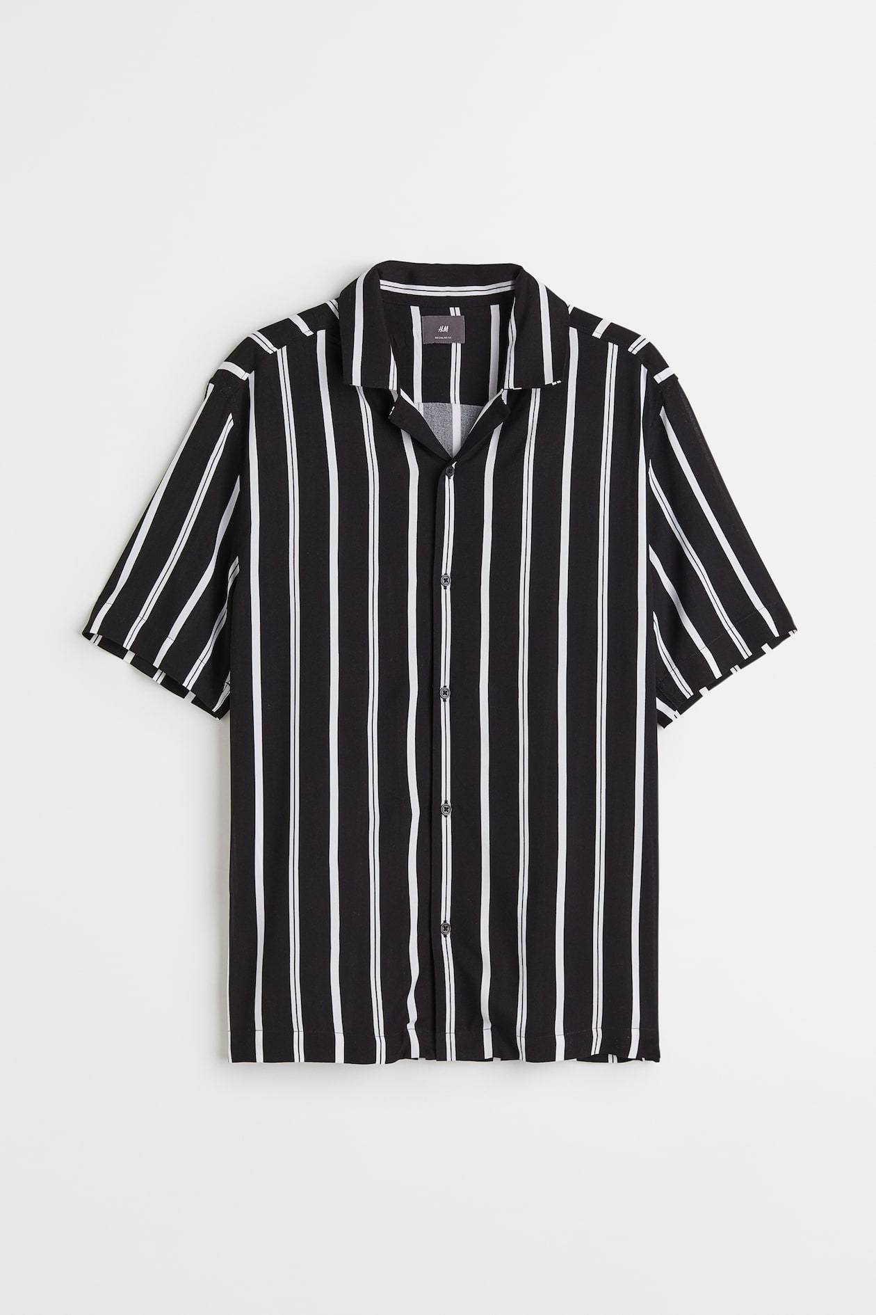 Patterned resort shirt - Black/White striped - Men | H&M IN