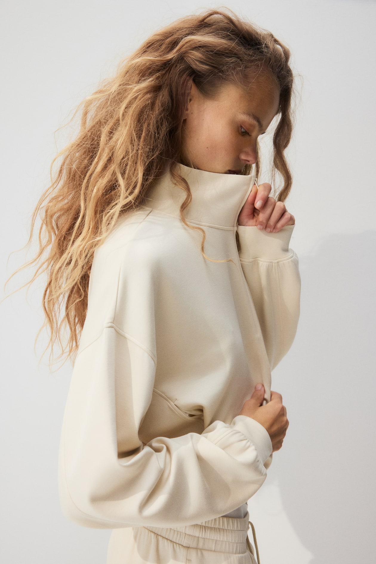 Women's Cream Supersoft Zip Up Jacket | H&M AU