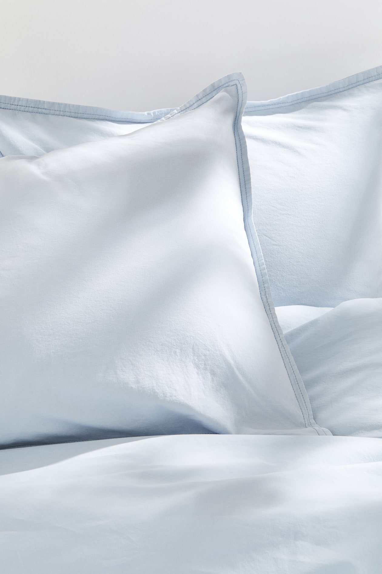 Light blue Washed Cotton King/Queen Duvet Cover Set at H&M Home | H&M CA