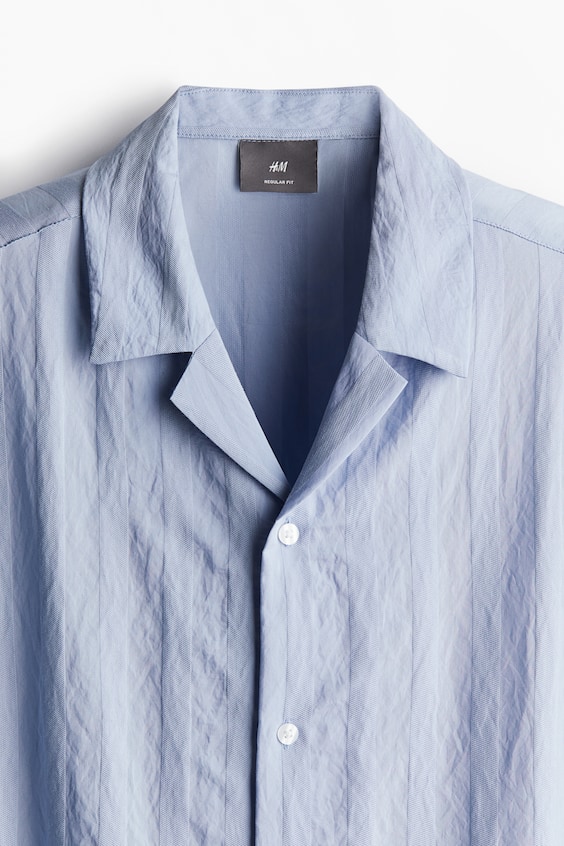 Regular Fit Textured-weave Resort Shirt - Light blue - Men | H&M US