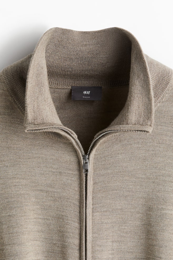 Slim Fit Zip-through merino wool cardigan - Greige - Men | H&M IN