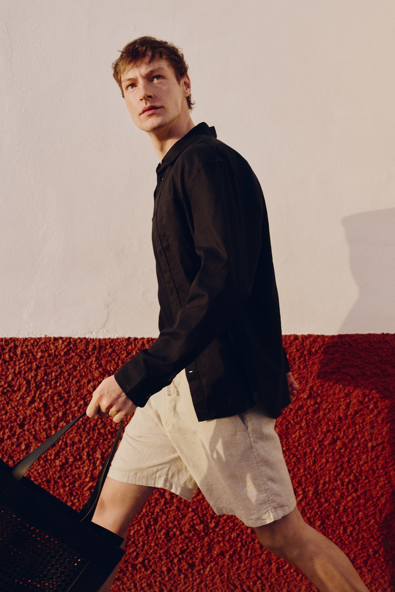 Men’s Cream Regular Fit Linen-Blend Shorts | H&M CA