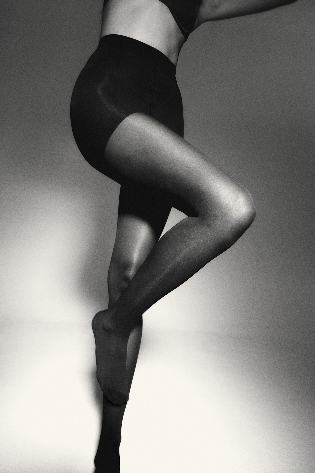 Sheertex® Ultra-Strong Control-Top Tights - Black - Ladies | H&M US