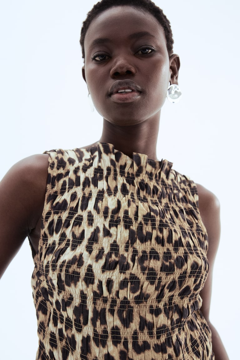 Women's Beige/leopard print Smocked Top | H&M CA