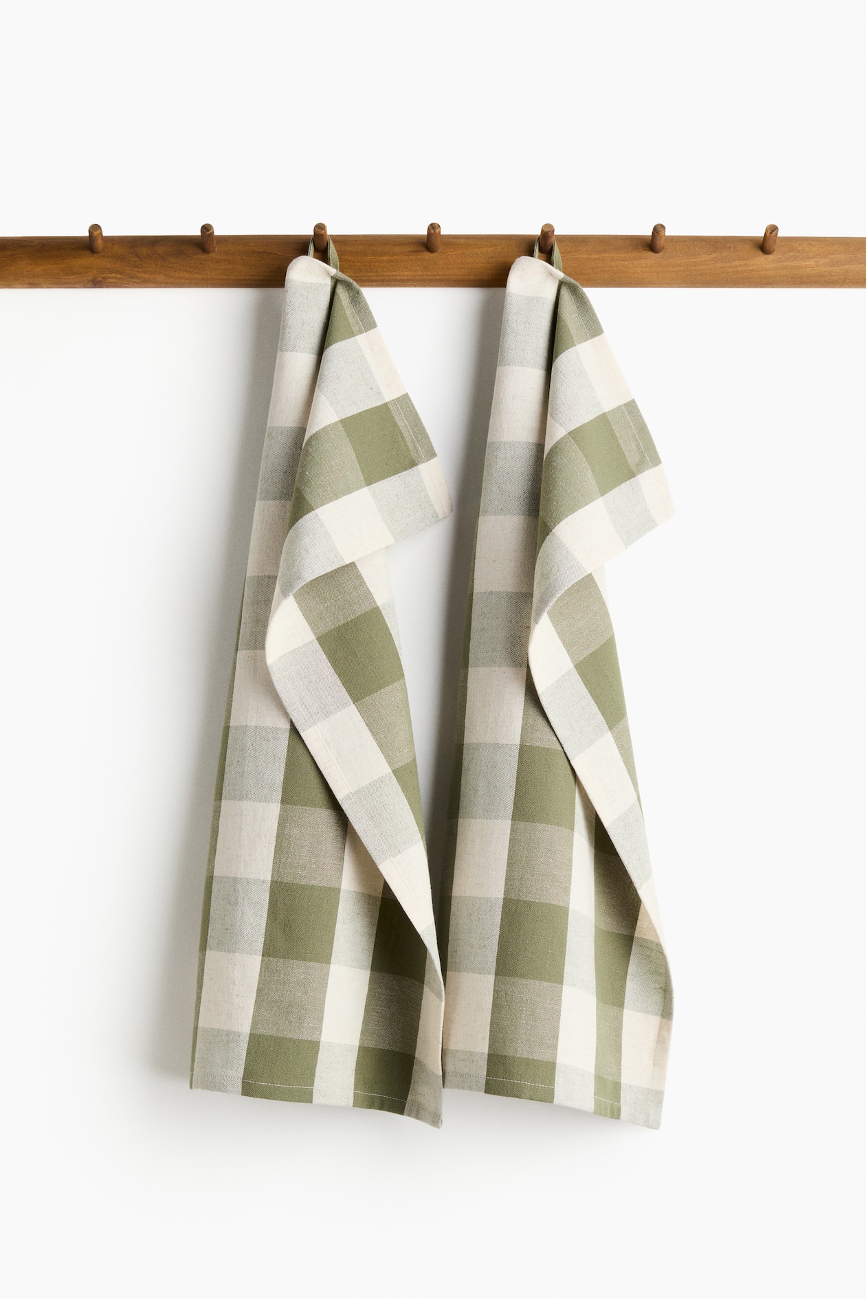 Olive green/Gingham check 2-pack linen-blend tea towels at H&M Home | H ...