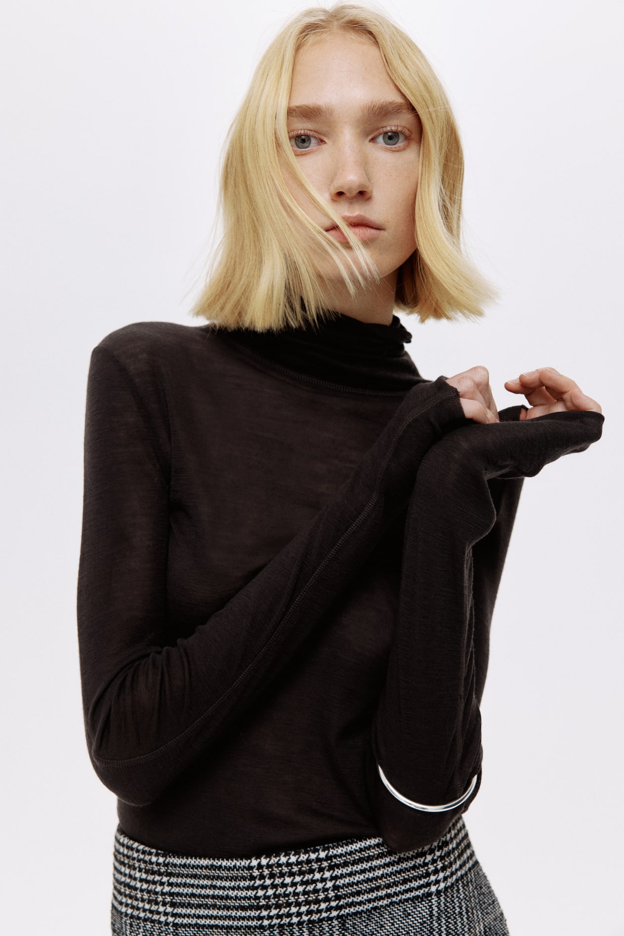 Wełniany top z golfem - Ciemnobrązowy | H&M PL