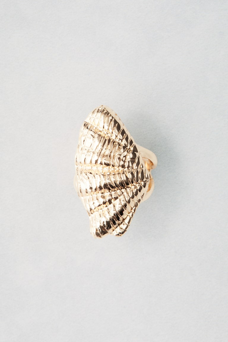 Anillo con diseño de concha - Dorado - Ladies | H&M MX