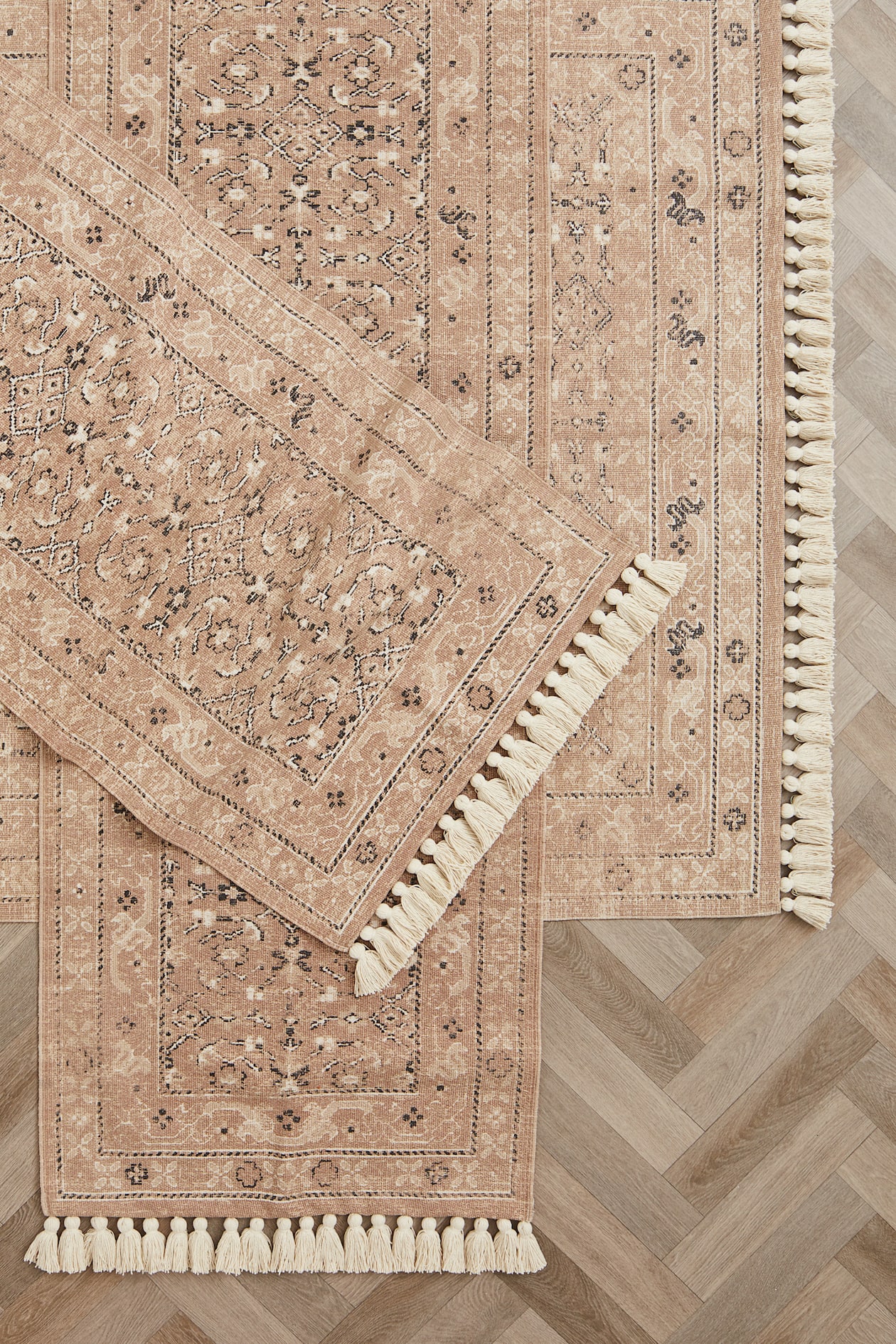 Patterned Rug with Fringe - Light pink/patterned - Home All | H&M US