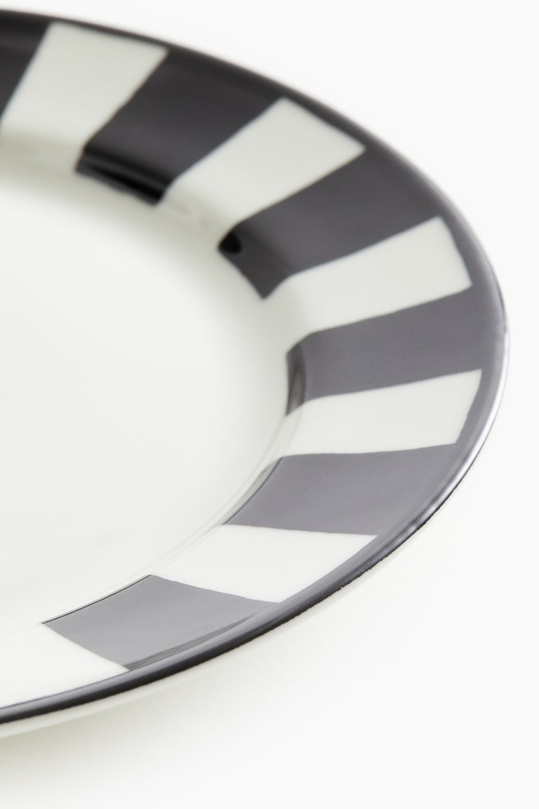 Medium-Sized Porcelain Plate - Black/striped - Home All | H&M US