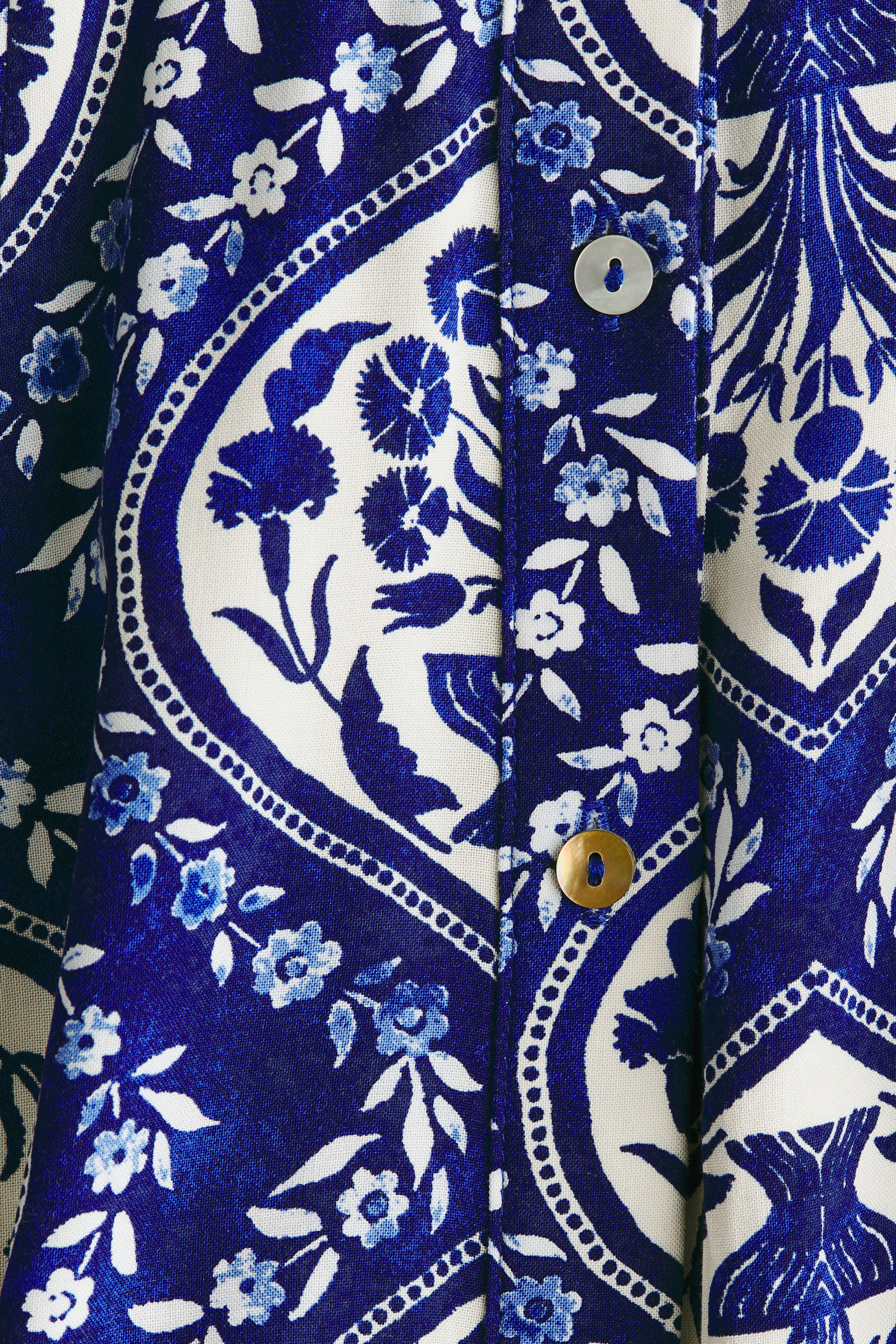 Women's Blue/white patterned Tie-belt Shirt Dress | H&M CA
