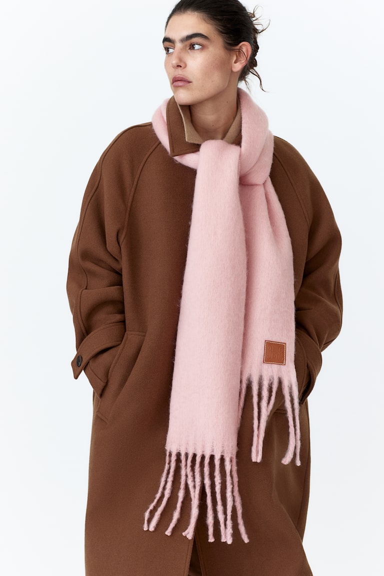 Fluffy Scarf - Light pink - Ladies | H&M US