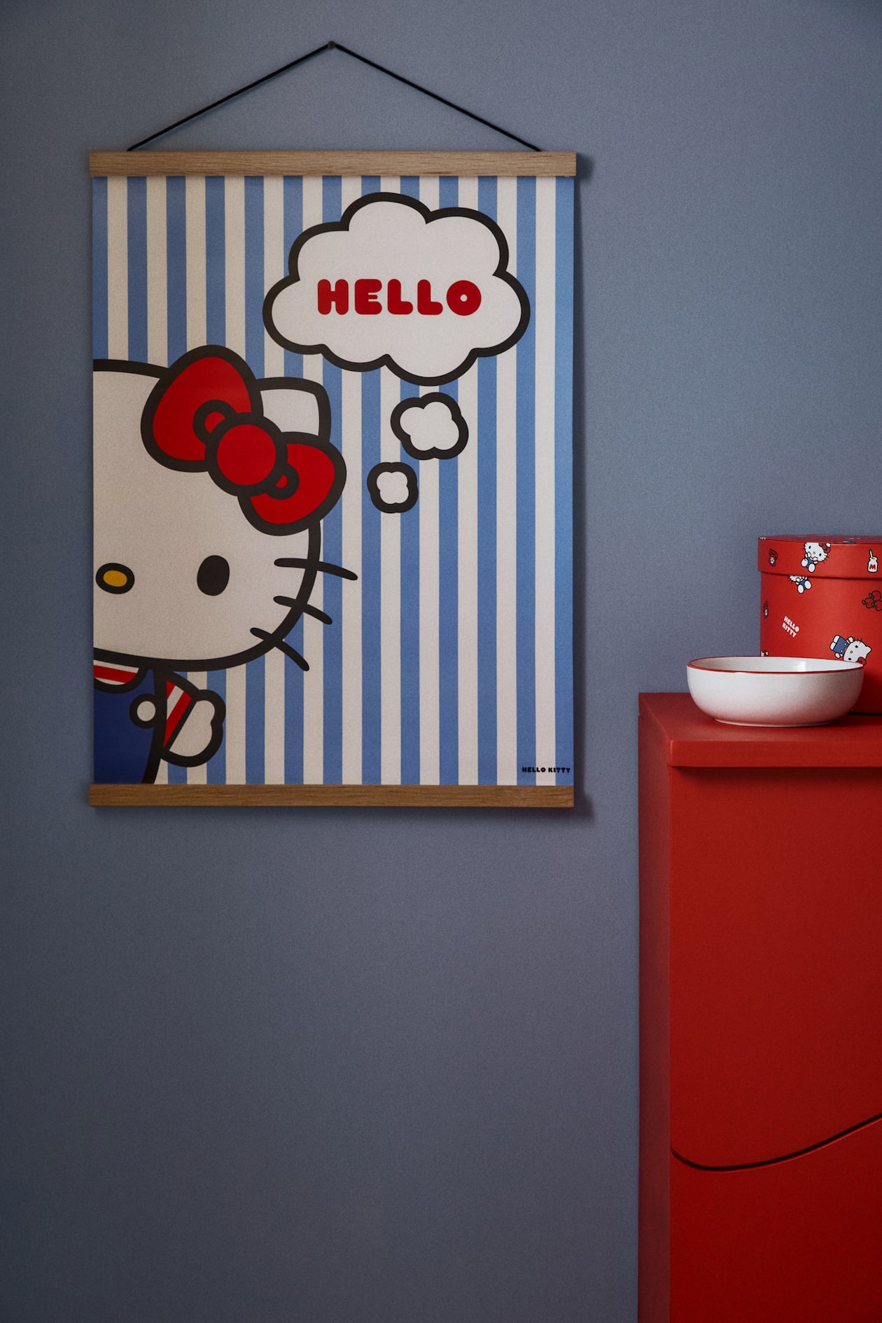 Blue/Hello Kitty Children's poster hanger and poster at H&M Home | H&M IN