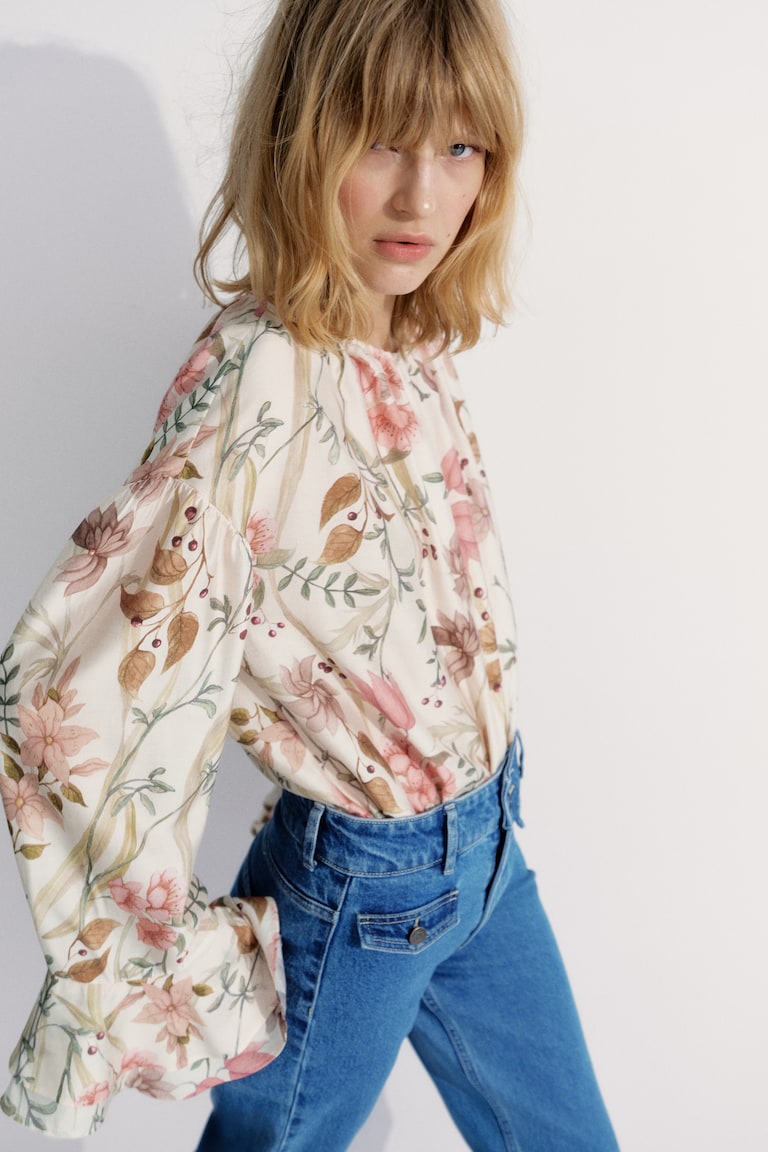 Flounce-Cuff Blouse - Light beige/floral - Ladies | H&M US