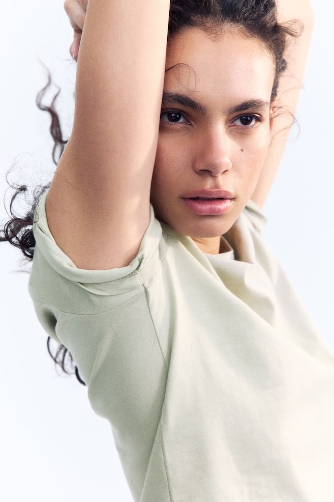 Cotton jersey T-shirt - Light green - Ladies | H&M GB