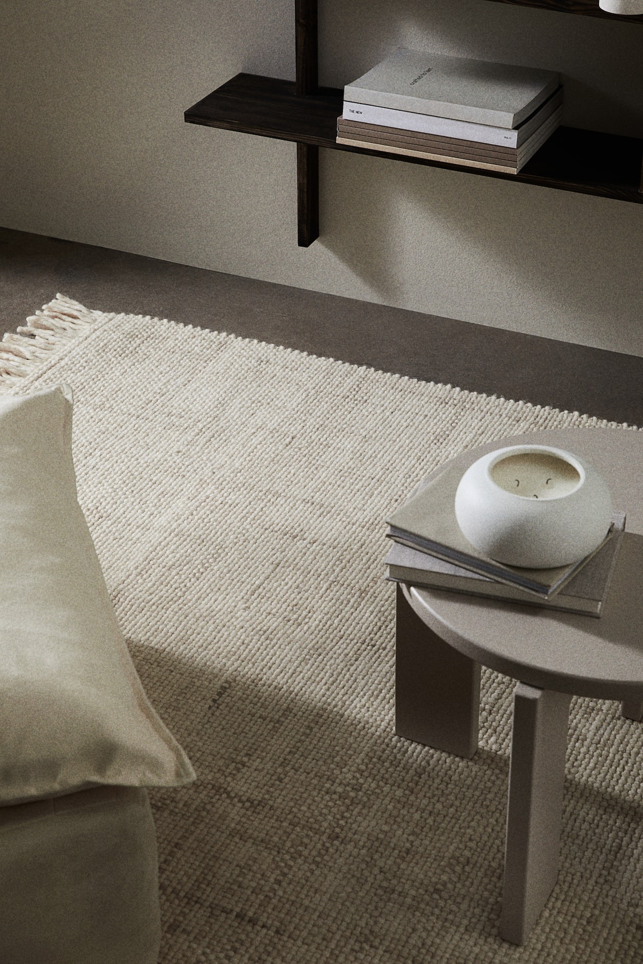 Light beige Fringed wool-blend rug at H&M Home | H&M GB